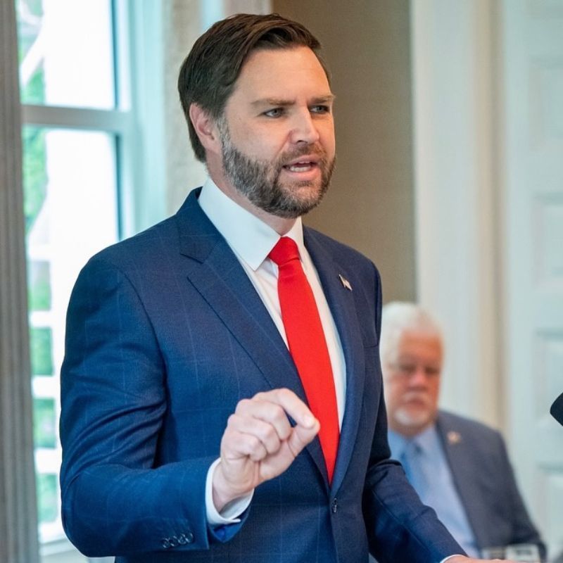 Decoding F1 driver Oscar Piastri's net worth | Augustman MY