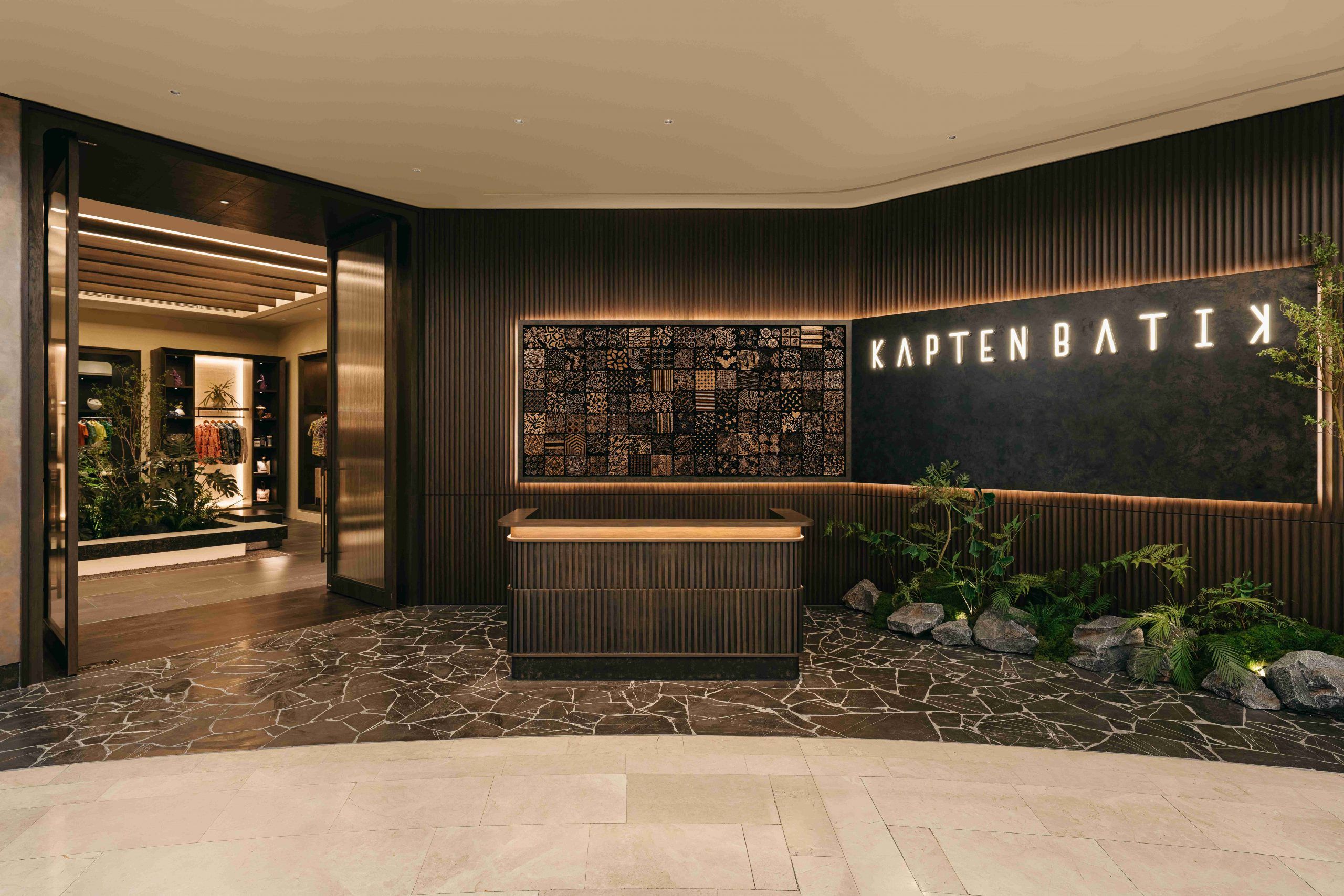 Kapten Batik opens a new flagship store at The Gardens Mall | AugustMan ...