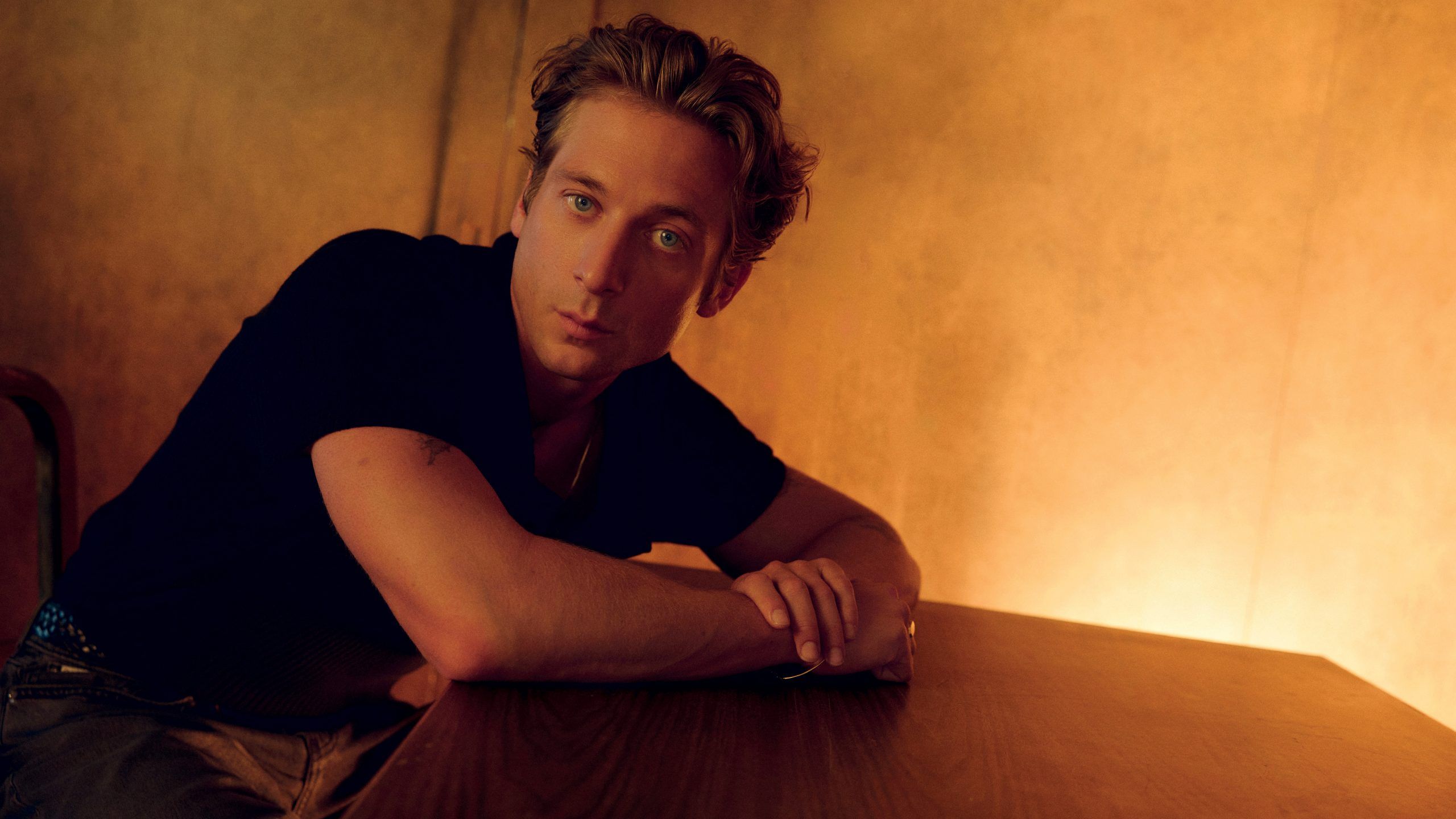 Jeremy Allen White On Playing Rock Icon, Bruce Springsteen | AugustMan ...
