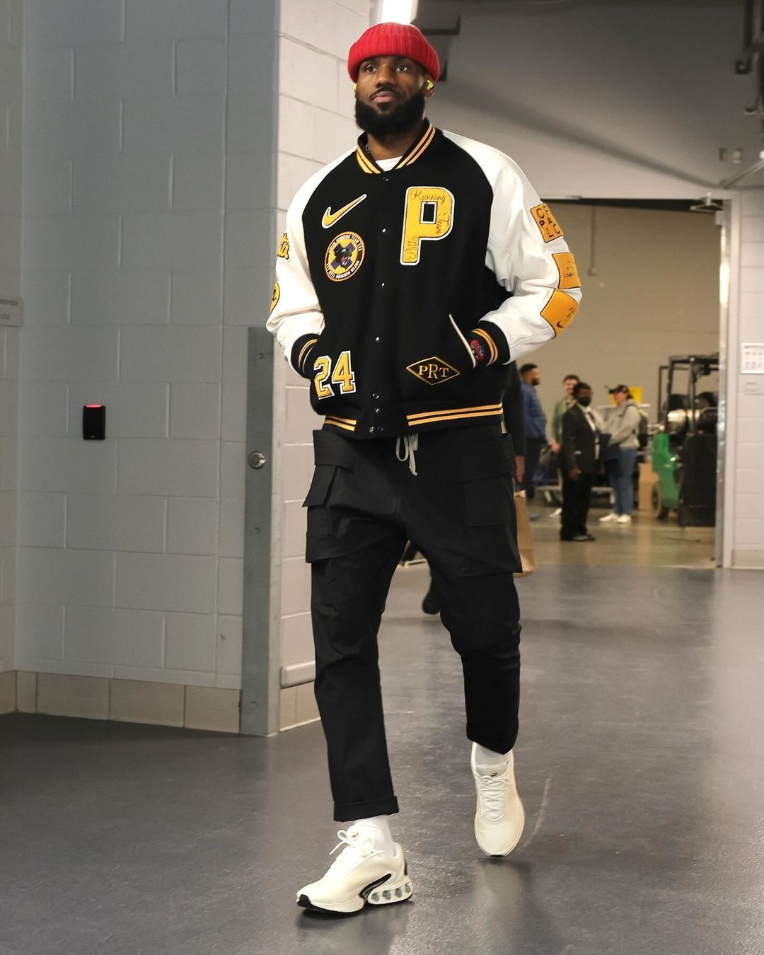 A look at the net worth of LeBron James in 2024 - Augustman Thailand A look at the net worth of LeBron James in 2024 - Augustman Thailand