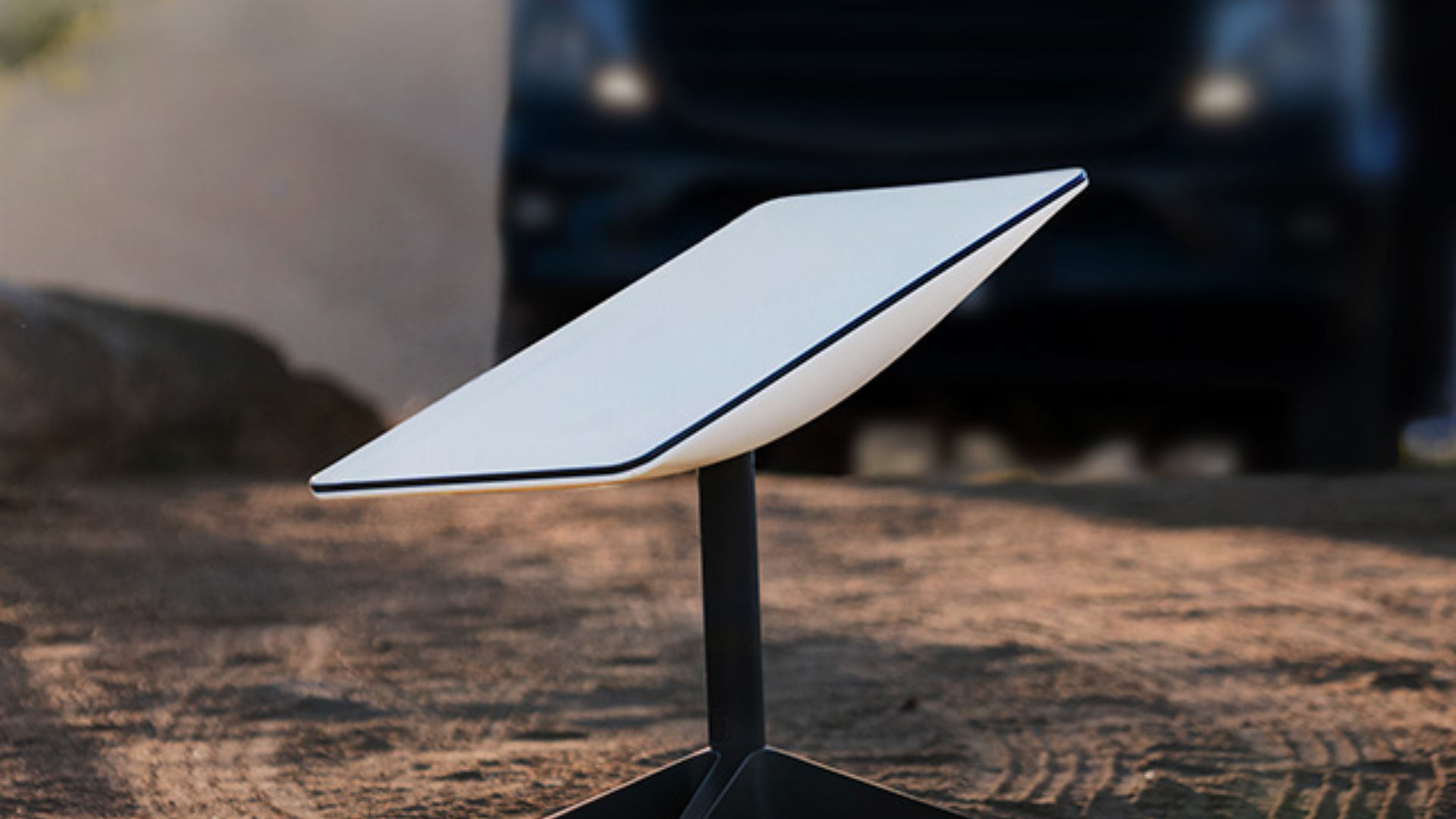 Starlink Mini vs Starlink Standard: Which is better? – Augustman Thailand