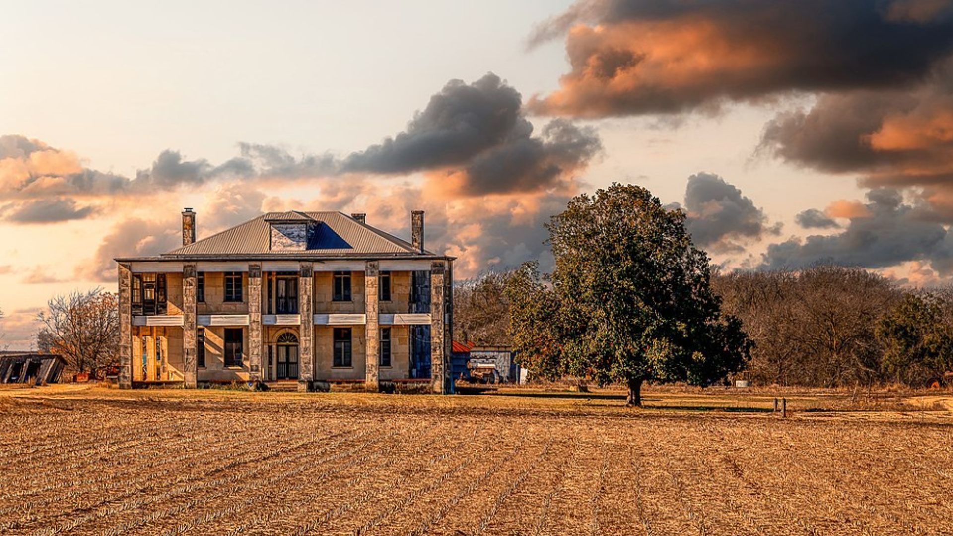 13 Horror Movie Sets And Locations You Can Visit Around The World