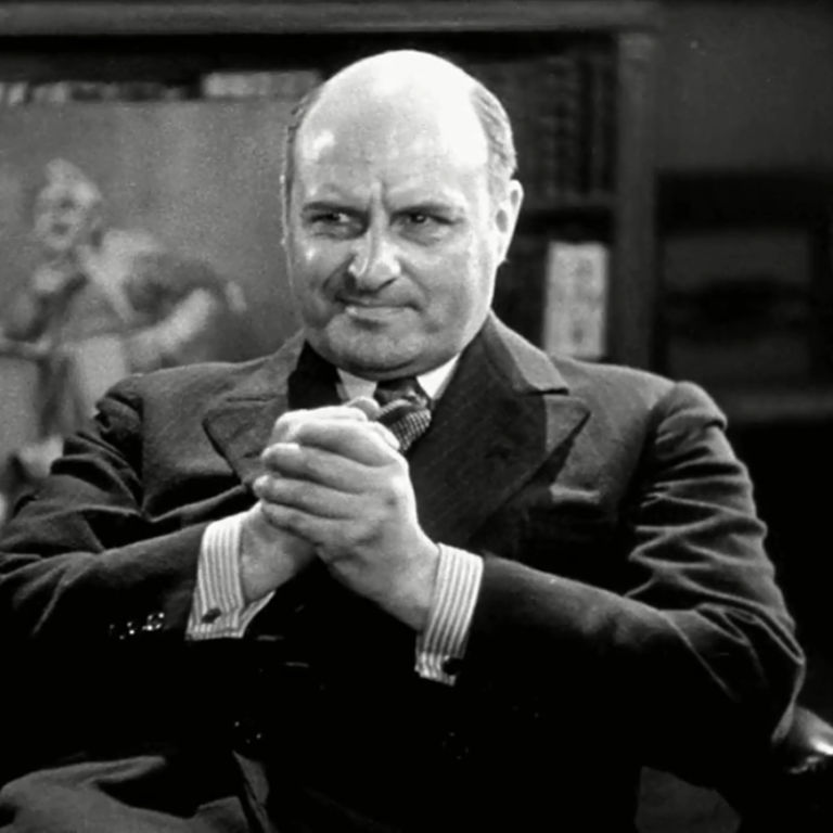 Best Hercule Poirot Movies That Are Perfect For A Movie Night