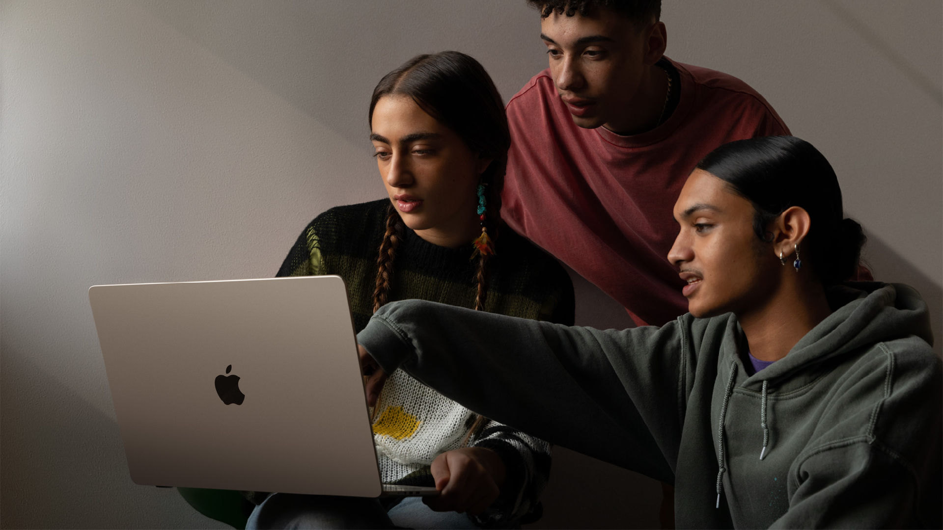 All Apple MacBook Versions In Chronological Order