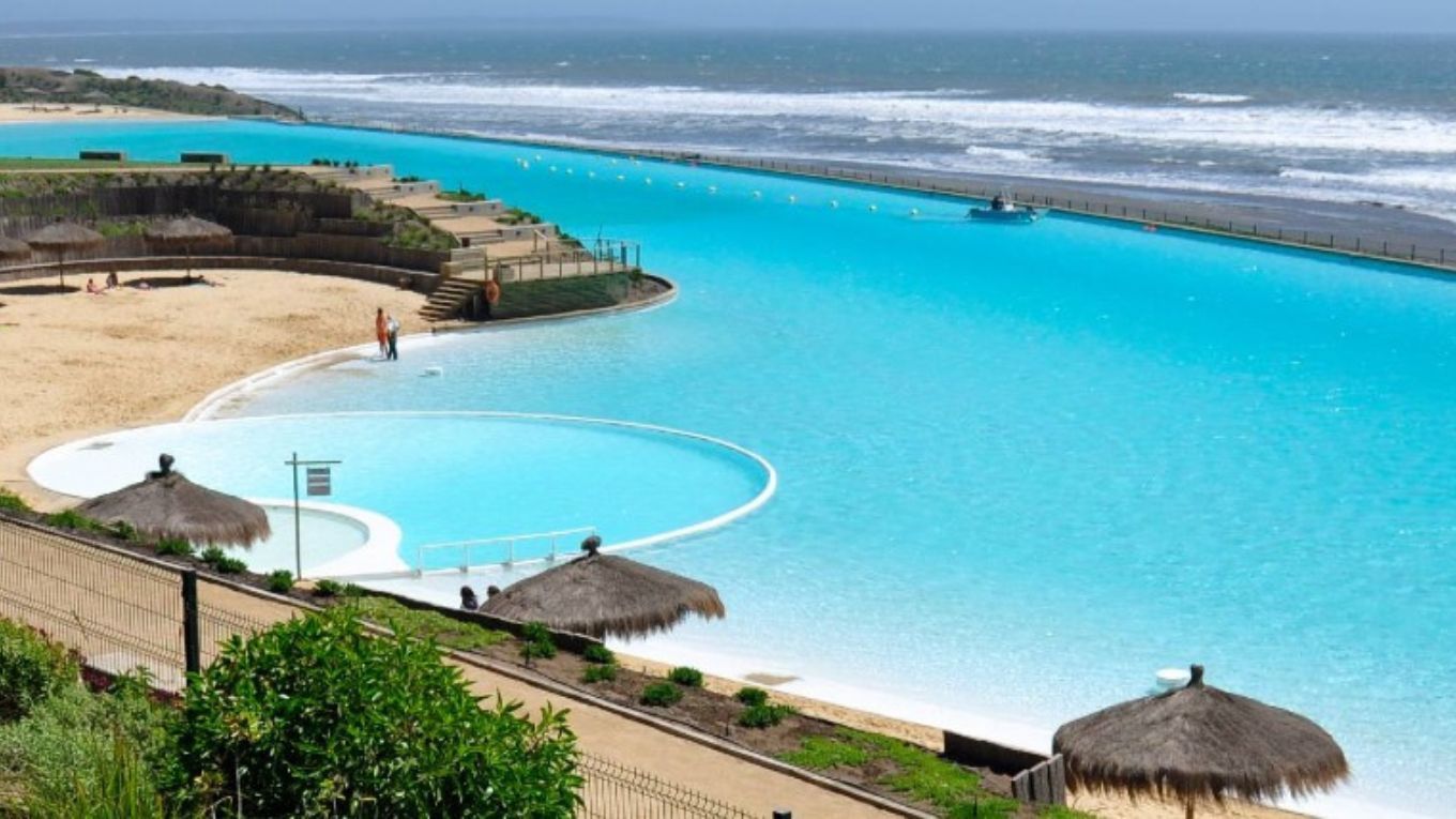 The Biggest Pools In The World That Have Made A Splash