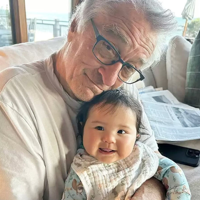 Robert De Niro's 7 Children: All About His Fatherhood Journey