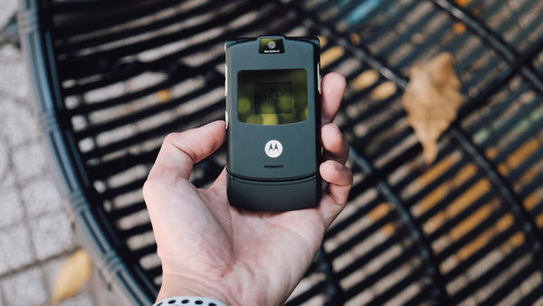 All Motorola Razr phones in chronological order – Augustman India